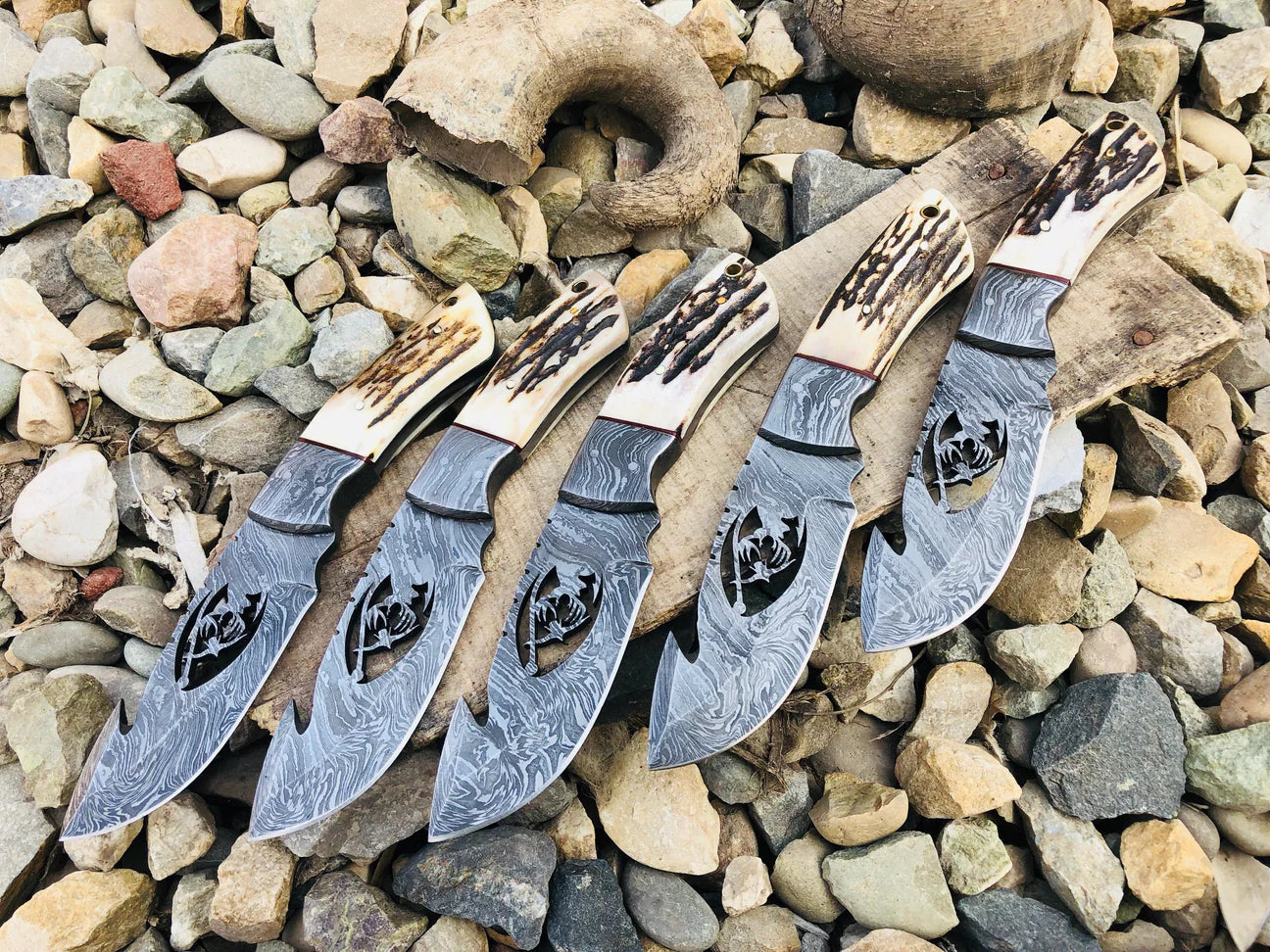 Deer Knives – 10" Wire-Cut Damascus Steel Blade with Antler Horn Handl